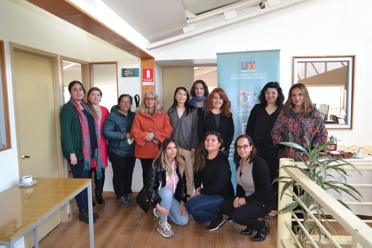 Profesoras de Sede Viña del Mar participan de conversatorio en el marco ...