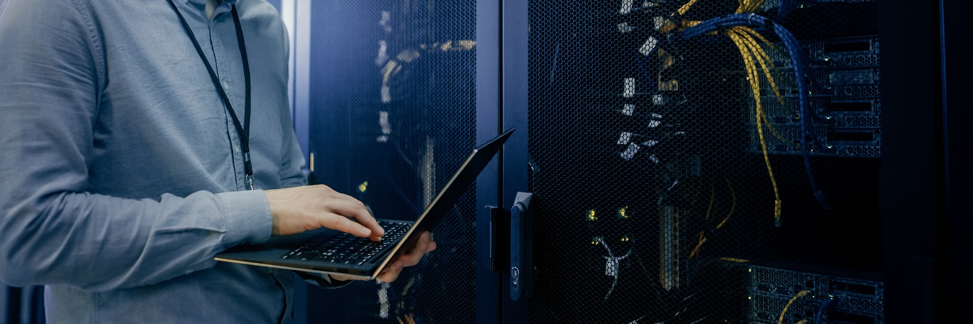 Técnico Universitario en Telecomunicaciones y Redes - Universidad ...