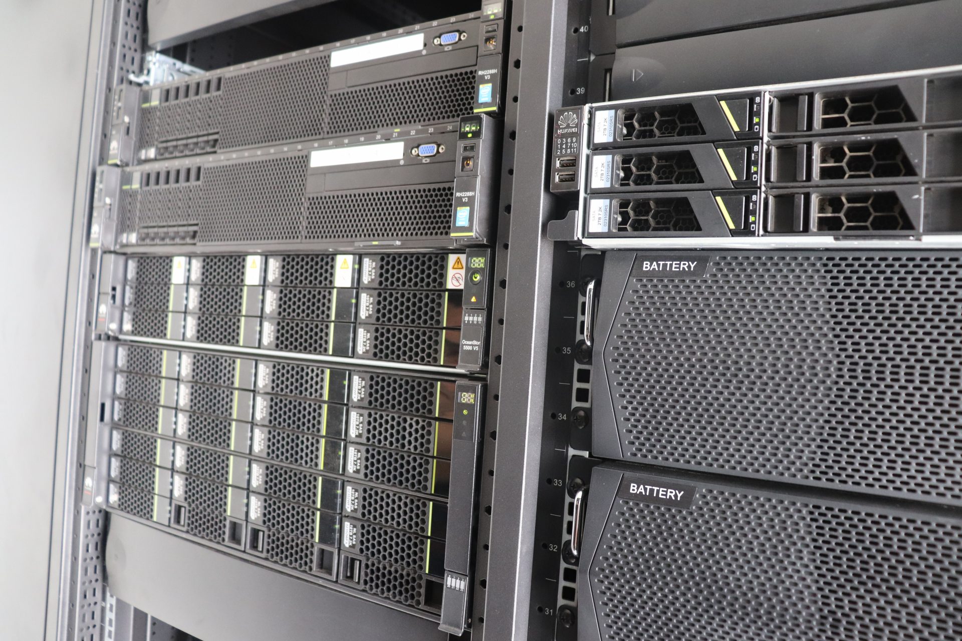 Data Center de Informática almacena datos astronómicos provenientes de ...