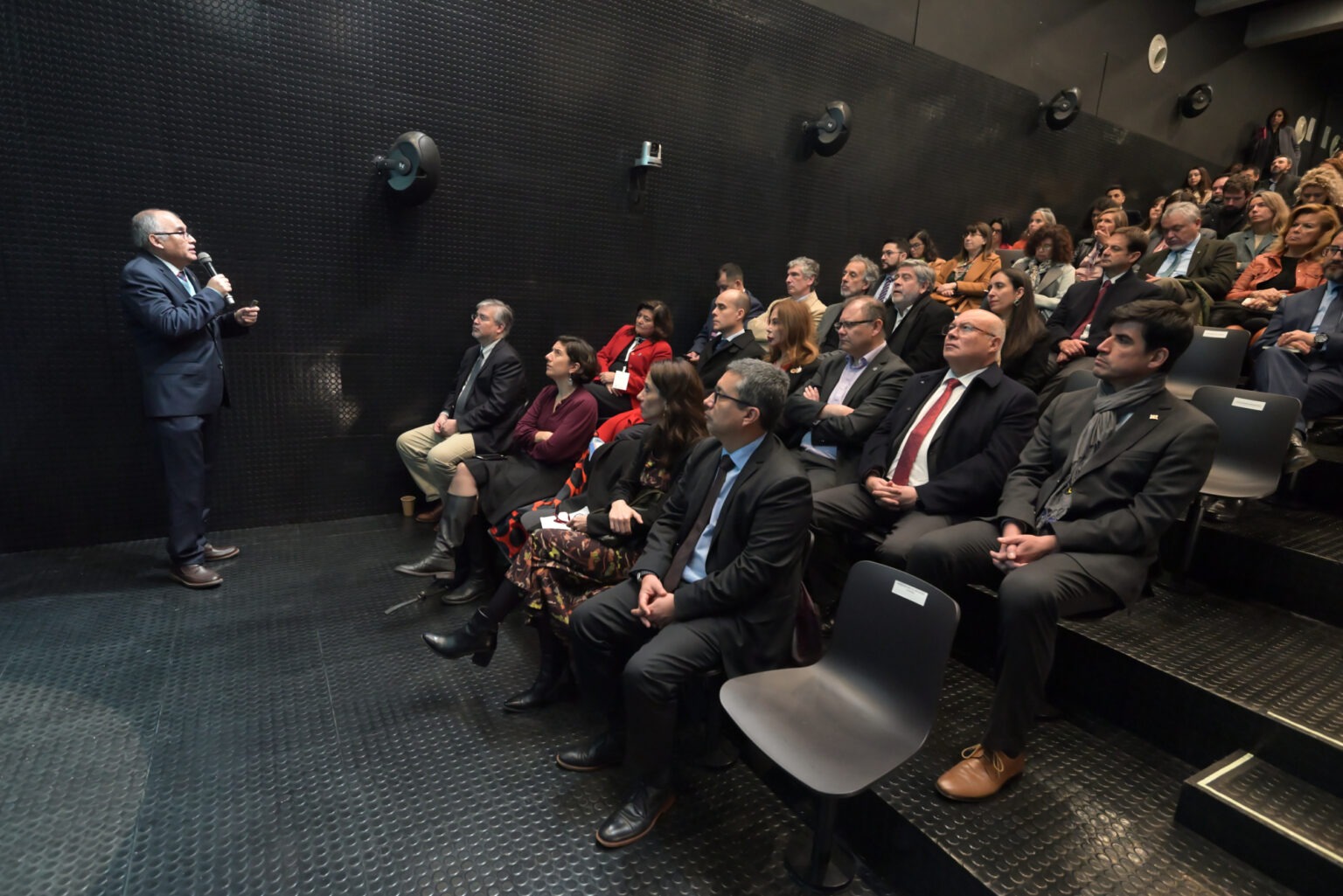 CRUCH presenta lineamientos y compromisos para la próxima década ...